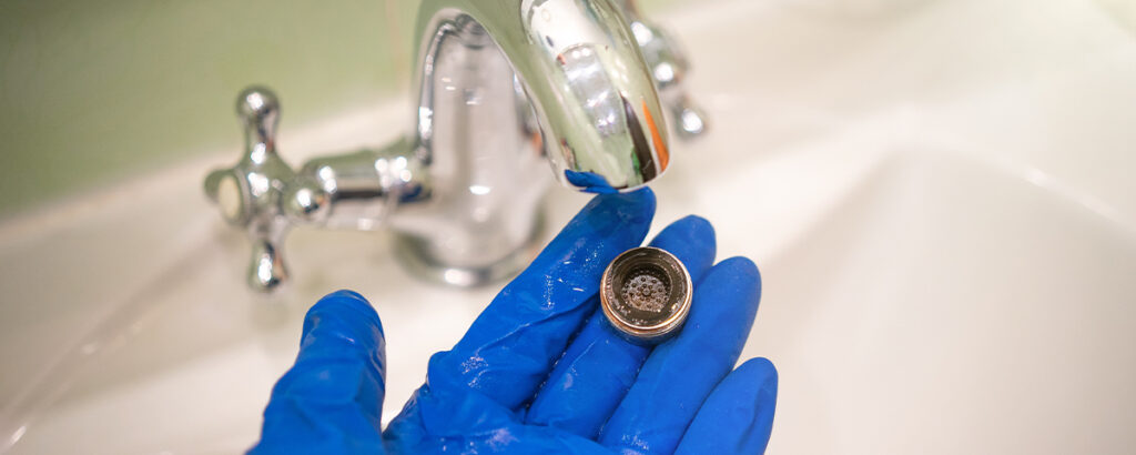 Key Signs & Tips for When to Replace Your Water Tap